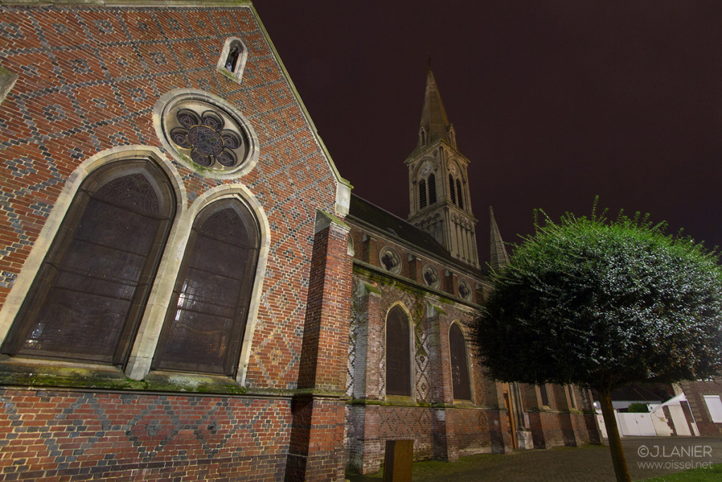 OISSEL « BY NIGHT » – LES PLACES DE L’ÉGLISE ET DE LA MAIRIE | OISSEL.NET